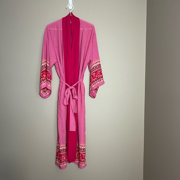 Natori | Intimates & Sleepwear | Natori Soft Long Kimono Robe Pink ...